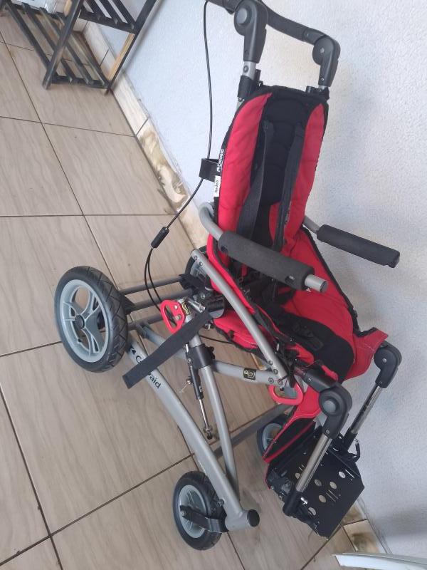 Inclusa - Carrinho postural