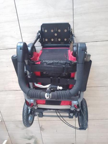 Inclusa - Carrinho postural